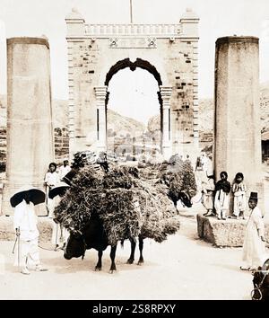 Dongnimmun Independence Gate, independence memorial gate in Seoul ...