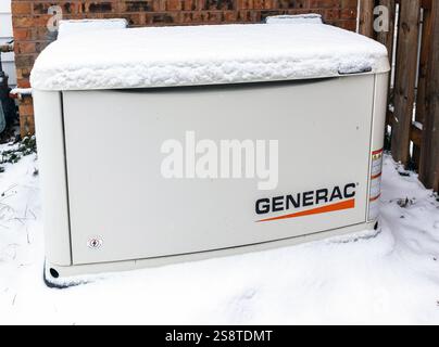 Whole house Generac generator in snow Stock Photo - Alamy