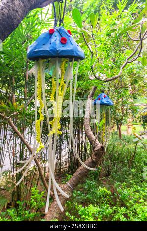 Squid like art form using recycled materials by Filipino artist Leeroy ...