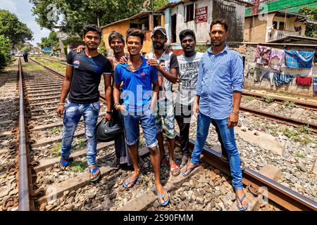 Group of friend in the neighborhood of Slave Island in Colombo Sri ...