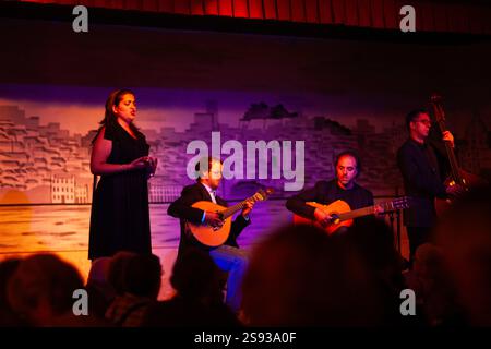 Portugal, Lisbon, Alfama, Fado group in a restaurant Stock Photo - Alamy