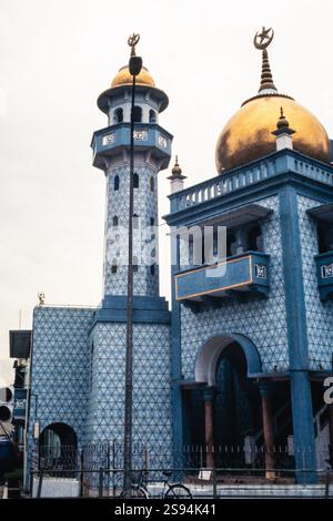 mosque (Masjid Malabar Muslim Jama-Ath) in singapore Stock Photo - Alamy