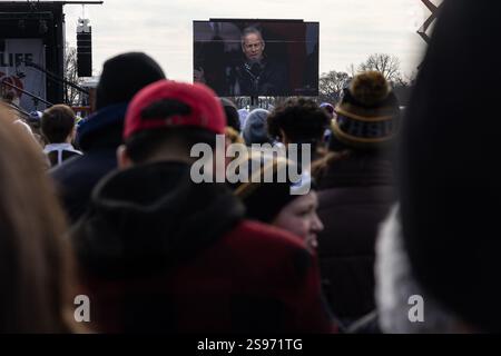 Senate Majority Leader John Thune (R-S.D.) speaks with a reporter ...
