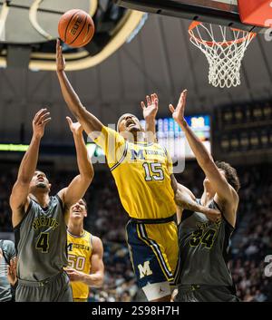 Michigan guard Rubin Jones (15) in the first half of an NCAA college ...