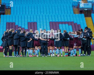 Villa Park Stadium, England 25th January 2025: Miri Taylor (25 Aston ...