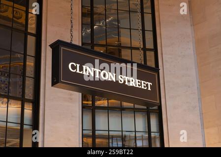 Clinton Street Signage at Union Station in Chicago, Illinois, USA Stock ...