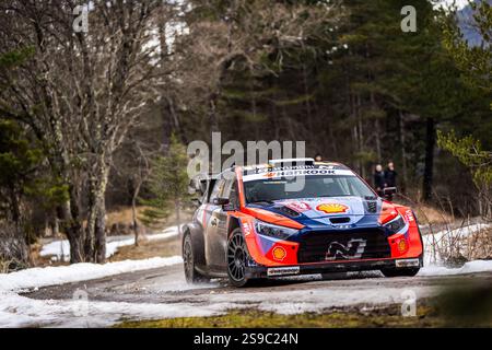 08 Ott TÃ?NAK, Martin JÃ?RVEOJA, Hyundai I20 Rally1, action during the ...