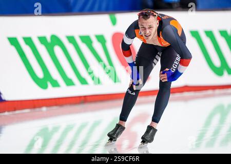 CALGARY, CANADA - JANUARY 25: Marcel Bosker of Netherlands competing ...