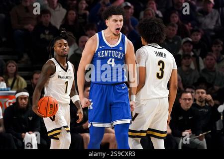 Kentucky guard Koby Brea, second from right, shoots over Alabama ...