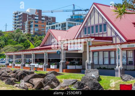 The Kirra Beach Surf Club at Kirra on the Gold Coast, Queensland Stock ...