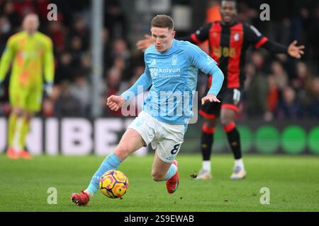 Elliott Anderson of Nottingham Forest in action during the Premier ...