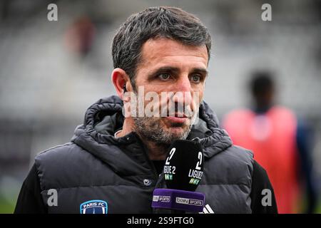 Stephane GILLI (Entraineur Paris Fc PFC) during the Ligue 2 BKT match ...