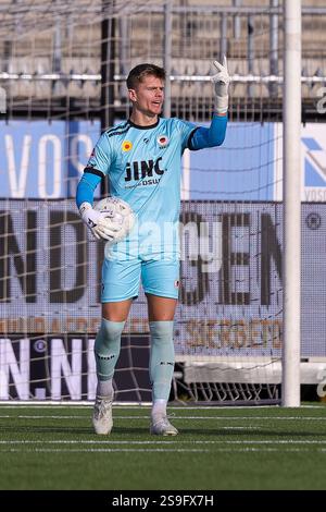 ROTTERDAM, NETHERLANDS - JANUARY 26: Goalkeeper Calvin Raatsie of ...