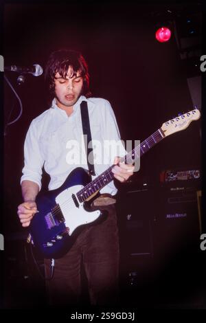 SUPERGRASS, BBC SOUND CITY, 1995: A young Gaz Coombes of Supergrass ...