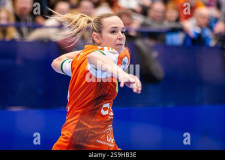 Aneta Promis (KGHM MKS Zaglebie Lubin, #04) GER, HSG Blomberg-Lippe ...
