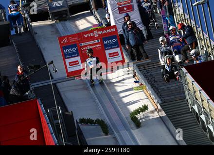 26 January 2025, Bavaria, Oberstdorf: Nordic skiing/ski jumping: World ...