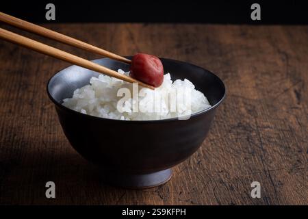 Ume-boshi and rice, Japanese food Stock Photo - Alamy