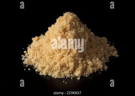 Brown sugar, heaped up Stock Photo - Alamy