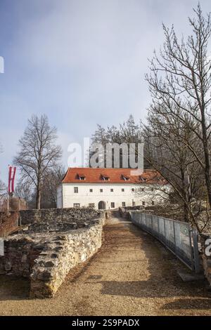 Gate building of the Massenburg, former castle complex, Massenberg ...