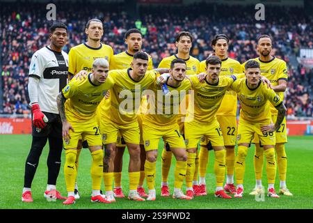 parma line up during serie A match AC Milan vs Parma Calcio - Milan ...