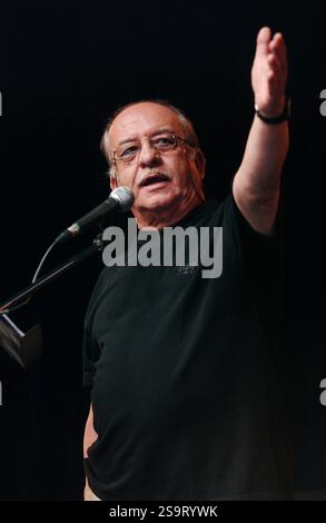 Milan Italy 21/09/2004 :Nanni Svampa, Italian singer, during the live ...