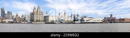 Three Graces building including Royal Liver Building, Cunard and Port ...