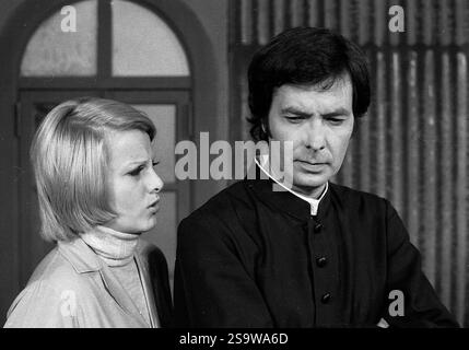 Argentine actress Marta González and Argentine actor Guillermo ...