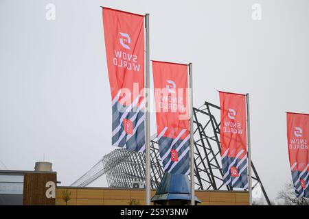 Bispingen, Germany. 21st Jan, 2025. Wim Hubrechtsen (l), SnowWorld ...