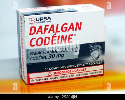 Box of Dafalgan codeine tablets Stock Photo - Alamy