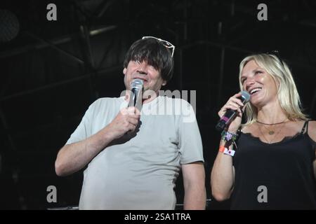Alex James & Jo Wiley Performing Live during The Big Feastival, Kingham ...