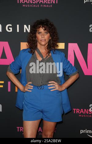Amy Landecker at the 'Transparent' TV show Musical Finale, Arrivals ...