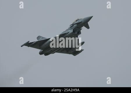 RAF Typhoons FGR4 takes off with afterburners on at RAF Coningsby ...