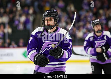 Minnesota Frost forward Britta Curl-Salemme (77) scores on Ottawa ...