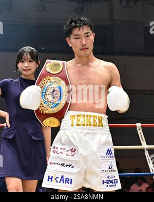Champion Kenji Fujita won the WBO Asia Pacific Featherweight Title ...