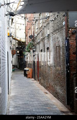 joys entry part of the historic area of belfast entries belfast ...