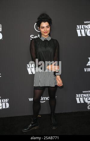 Eve Harlow at The Weedmaps Museum of Weed Grand Opening, Los Angeles ...