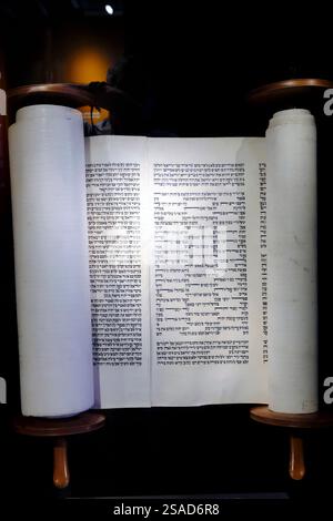 The Bavarian Bible Museum. Jewish Torah in Hebrew. 1920. Nuremberg ...