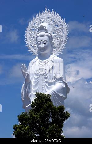 Long Duc buddhist Pagoda. Quan Am (Quanyin) bodhisattva of compassion ...