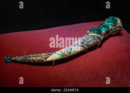 Imperial Treasury Section of Topkapi Palace, Istanbul, Turkey Stock ...