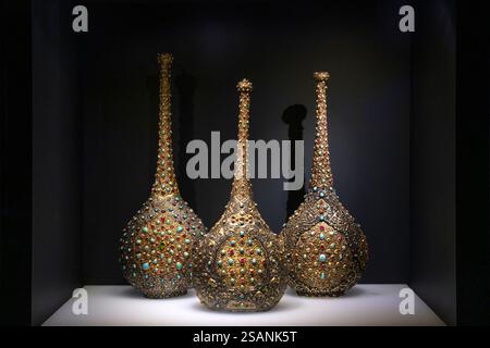 Imperial Treasury Section of Topkapi Palace, Istanbul, Turkey Stock ...