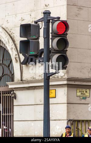 Stoplight at San Martin Square - Lima, Peru Stock Photo - Alamy