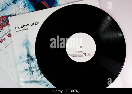 OK COMPUTER - RADIOHEAD - Vintage cover album Stock Photo - Alamy