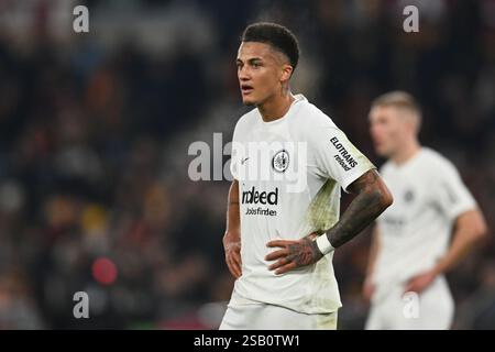 Tuta of Eintracht Frankfurt during the UEFA Europa League match between ...