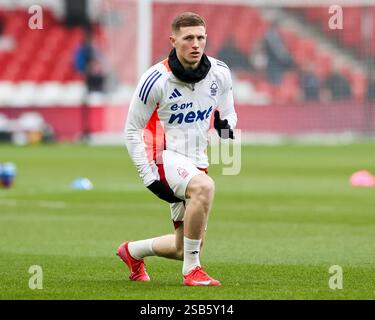 Elliot Anderson Of Nottingham Forest warms up during the Leeds United v ...
