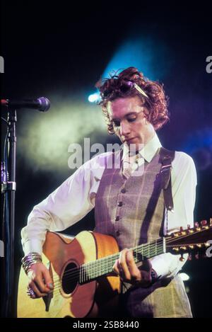 SUBCIRCUS, READING FESTIVAL, 1997: Peter Bradley from the band ...
