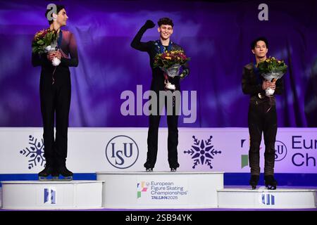 (L-R) Adam SIAO HIM FA of France, silver, Yuma Kagiyama of Japan, gold ...
