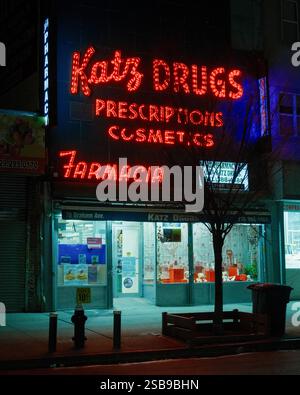 Katz Drugs vintage sign at night, Brooklyn, New York Stock Photo - Alamy