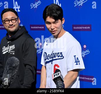 Los Angeles Dodgers' Hyeseong Kim, right, and Austin Gauthier run ...