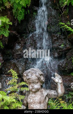 Fountain with angel sculpture at the Monte Palace Garden in Funchal ...