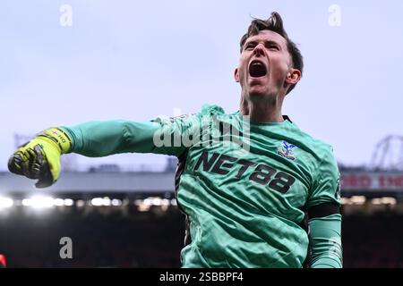 Dean Henderson of Crystal Palace celebrates ,Yéremi Pino goal to make ...